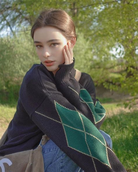 ロシア美女の色気に卒倒。ダシャ・テゥアランから目が離せない。 Forza Style｜ファッション＆ライフスタイル[フォルツァスタイル]