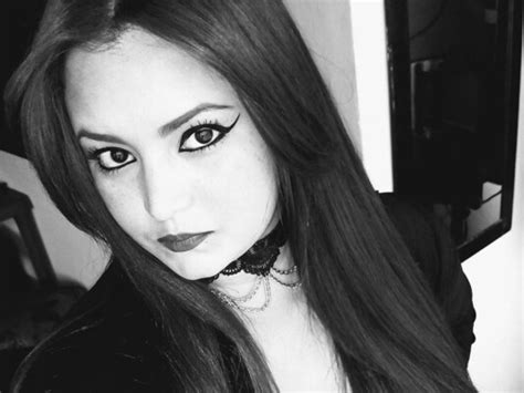 Live Cam And Sex Chat With Lilith Dark Candy On Rabbits Cams