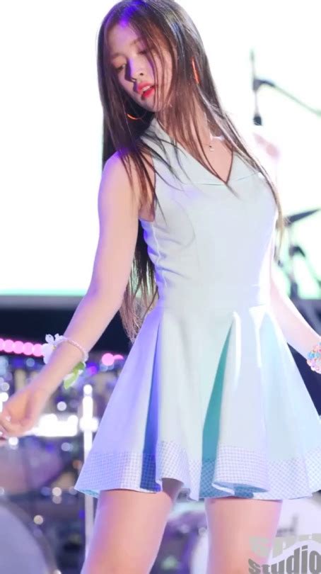 오마이걸 아린 Arin Tumbex