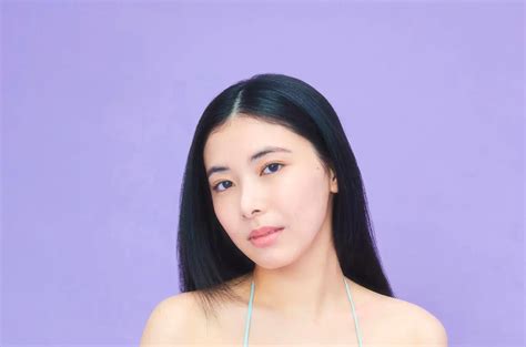 【写真 2 4枚】菜本みくるさん（c）高橋慶佑／ヤンマガweb Mantanweb（まんたんウェブ）