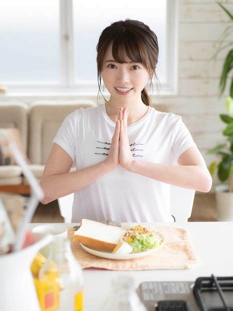 元stu48・森香穂、素肌まぶしい水着グラビア！snsでオフショットも公開！ 3枚目の写真・画像 Rbb Today