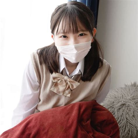 【2006年】公立進学校 女子サッカー部 エース ③ 文武両道の色白スレンダー優等 生に人生初の生中出し。 Avcole Com