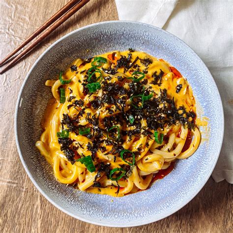 Spicy Cheesy Udon Noodles 10 Minutes Farah J Eats