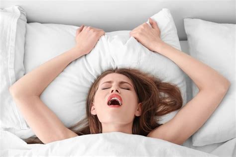 Mengenal Lebih Jauh Tentang Orgasme Pada Wanita Halaman All