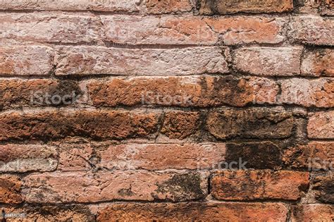 Latar Belakang Tekstur Dinding Bata Merah Tua Foto Stok Unduh Gambar