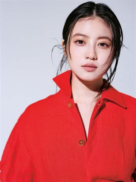 今田美桜さんの圧倒的透明感のヒミツとは？「透明感がアップするヌーディなピンク系リップがマイブーム」 美的 Com