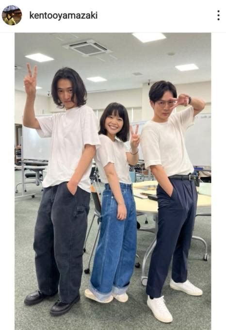山崎賢人、『アトムの童』共演の松下洸平＆岸井ゆきのとのピース3shotに「超イケメン」「めっちゃ素敵な写真」の声 2022年10月25日