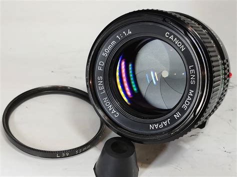 【目立った傷や汚れなし】★外観・光学極上美品 動作良好★ Canon キャノン New Fd 50mm F1 4 素晴らしいコンディションのい
