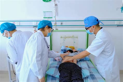 河源市人民医院网站 【省医在河源，名医在身边】儿科与肾内科协作联合开展我院首例儿童经皮肾穿刺活检术