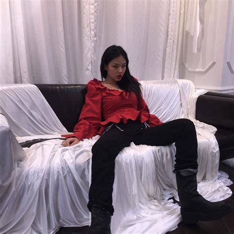 Yoon Mi Rae Outfit Ideaa Kim Hyung Rapper Tiny Girl Famous Girls