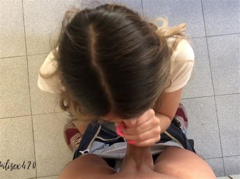 Le Rompo El Culo A La Amiga De Mi Hija Y La Dejo Llena De Leche