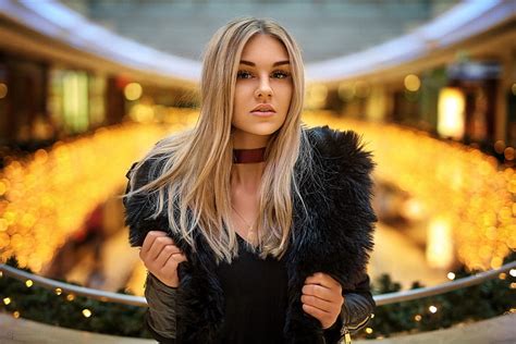 Hd Wallpaper Women Face Portrait Choker Fur Depth Of Field Young