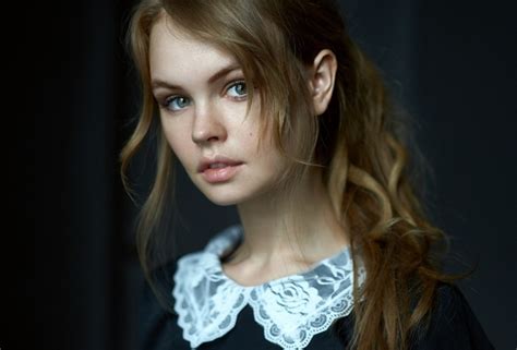 Обои Girl Face Sweetheart Model Hair Lips Beautiful The Beauty