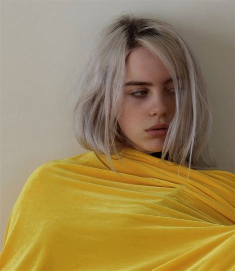 Billie Eilish Charts On Twitter “bored” 860k Surpassed “bad Guy