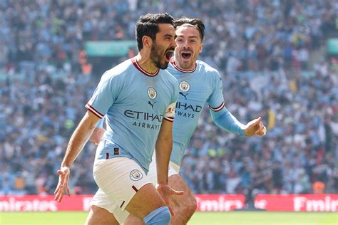 مانشستر سيتي يتوج بلقب كأس الاتحاد الإنجليزي بعد الفوز على اليونايتد