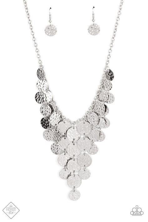Paparazzi Spotlight Ready Fashion Fix Silver Necklace And Earring Set
