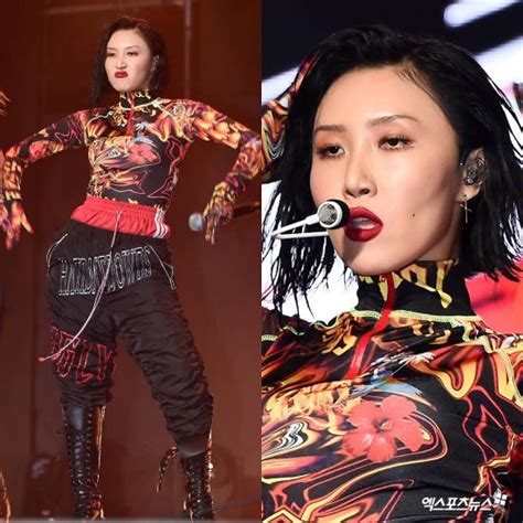 노출 없이도 섹시 마마무 화사 무대 위의 여전사[엑s Hd화보]