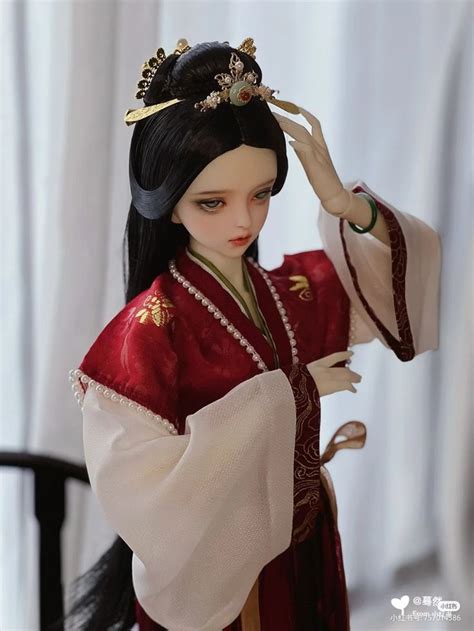 ปักพินในบอร์ด Anime Girl Dress