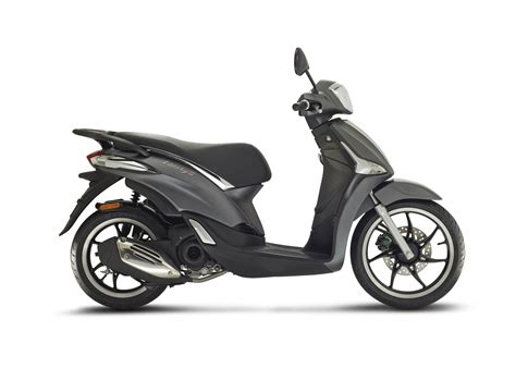 Motorrad Vergleich Piaggio Liberty 50 Iget 4t 3v Sport 2018 Vs Piaggio