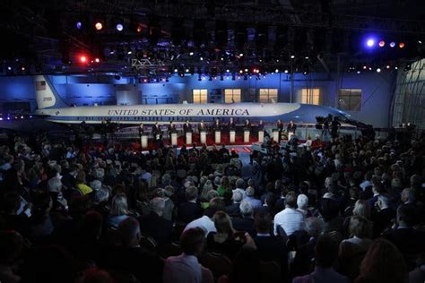 Review In Republican Debate Cnn Throws Candidates Into Ring The New