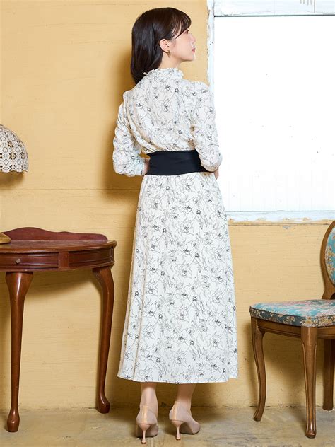 のポップア Overeのレースワンピース 90 ホワイトと花柄ボウタイワンピース 90 7bdag M49876425441 までの