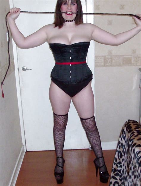 Interracial Filles Blanches Sissy Cocu Et La Chasteté Maîtresse Photos