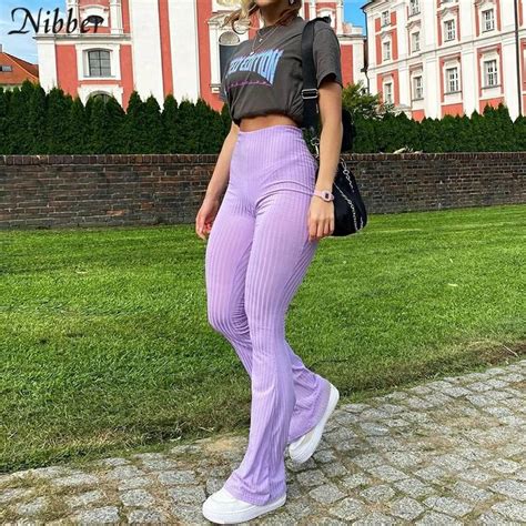 Pin By Vitória Silva On Looks Outros Outfits With Leggings Fashion