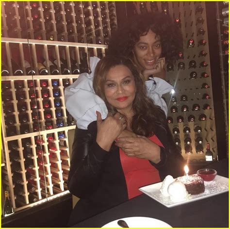 Beyonce Helps Mom Tina Knowles Celebrate Her Birthday Photo 3544074