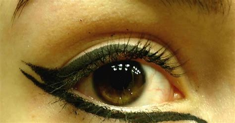 trying to duplicate a look with some liquid liner imgur