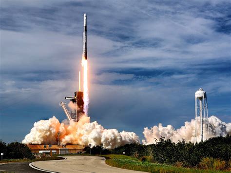 Spacex Launches Falcon 9 Rocket Booster For A Record Breaking 9th Time