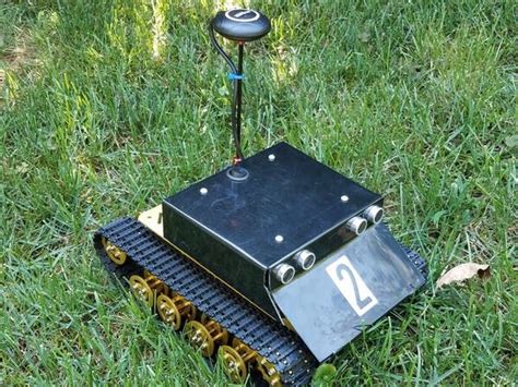 an outdoor rover capable of autonomous navigation using gps and sonar
