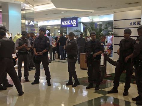 G1 Dois Suspeitos De Assalto Em Shopping São Detidos Diz Polícia