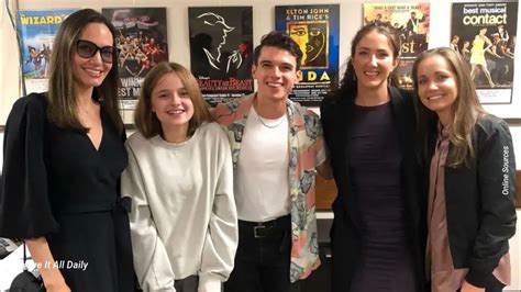 Angelina Jolie Takes Daughter Vivienne To Meet ‘dear Evan Hansen Cast