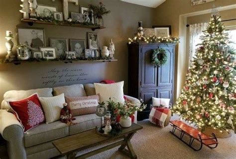 Decorating Your Dorm For Christmas Society19