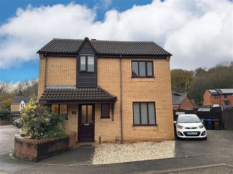3 Bed Detached House For Sale In Hunsbury Green West Hunsbury