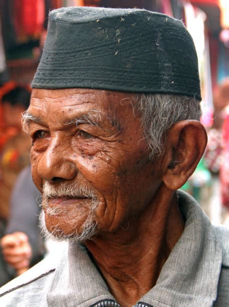 1 200 Bukittinggi Foto Foto Stok Potret And Gambar Bebas Royalti Istock