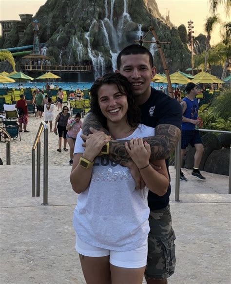 Javi Marroquin And Lauren Comeau Have They Really Broken Up Again