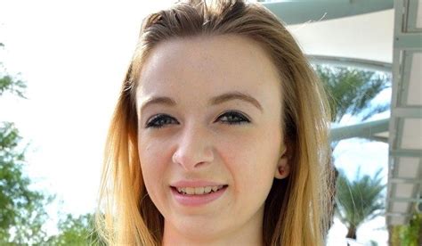 Kenzi Kellie Biography Wiki Age Height Career Photos And More