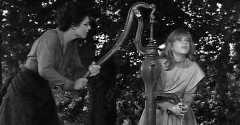 helen keller s flash of insight suddenly she realized that all these