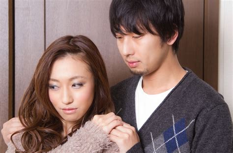 『あなたやめて・・』っと昼ドラ風の若夫婦の無料の写真素材 Id 2390｜フリー素材 ぱくたそ