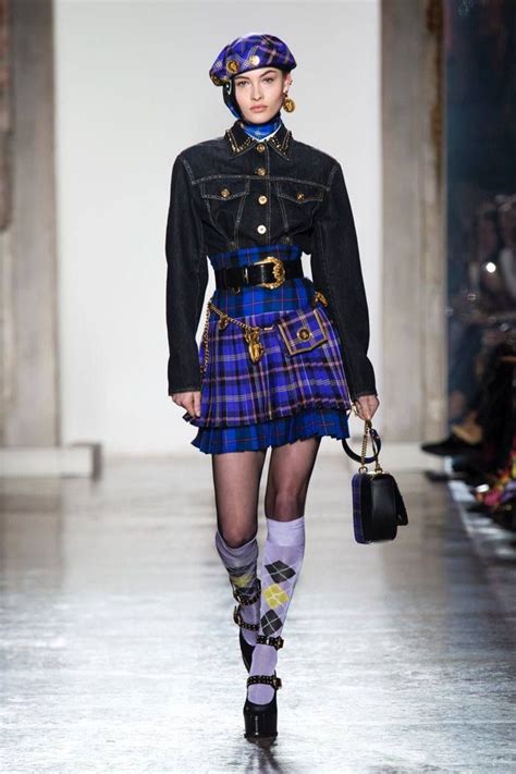 Pin Auf Стиль подиум Outfit Ideen Mode Outfits Mode Inspiration