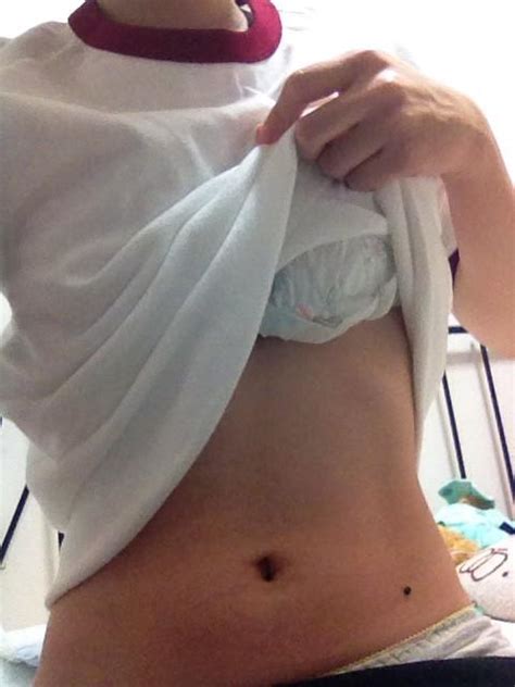 陥没乳首の18歳jkが顔晒してお風呂で全裸のおっぱいtwitter自撮り みんくちゃんねる