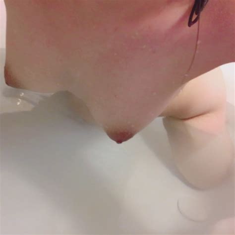 貧乳18歳現役jkがお風呂でおま こワレメ丸見えお尻ヌード自撮り みんくちゃんねる