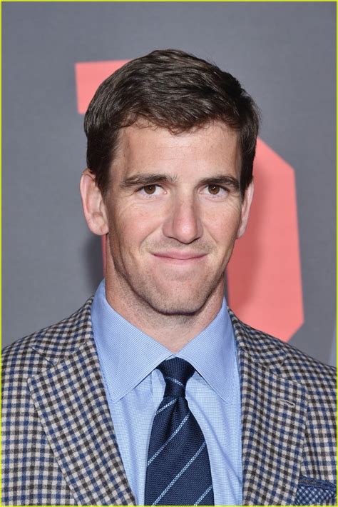 Eli Manning Has Interesting Reaction To Peytons Super Bowl Win Video