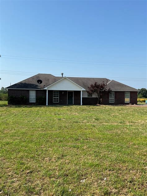 Country Home On 6 Acres For Sale Online Auction Auctions United