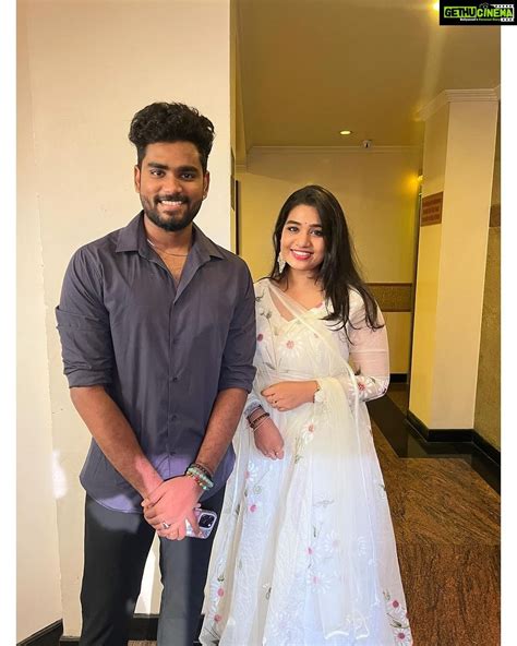Srinisha Jayaseelan Instagram Dubai💜 ️😍 Gethu Cinema
