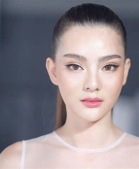 รวมไอเดียเมคอัพแบบคิ้วเป๊ะ คิ้วตั้ง สวยทรงพลังสุดๆ Ladyissue เว็บ