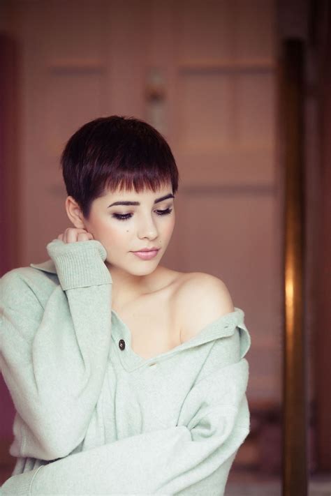 Épinglé Par Ирина Sur короткие стрижки Cheveux Courts 2016 Perruques