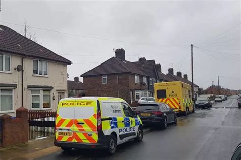 Paedophile Hunters Live Stream Arrest Of Wrong Man And Accuse Him Of