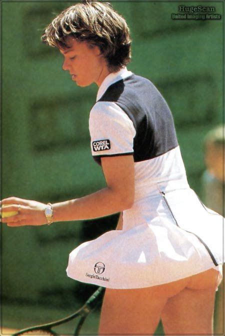 martina hingis ass dongidew